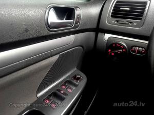 Black Volkswagen Golf 2008 in Tallinn, with an engine capacity of 2.00 L and mileage of 306 thousand km for 2999 €, photo 15 on AUTOMOTO.COM.LV