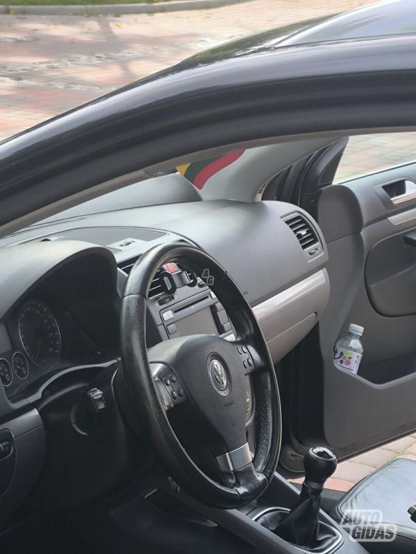 Black Volkswagen Golf 2008 in Vilnius, with an engine capacity of 2.00 L and mileage of 347 thousand km for 1650 €, photo 9 on AUTOMOTO.COM.LV
