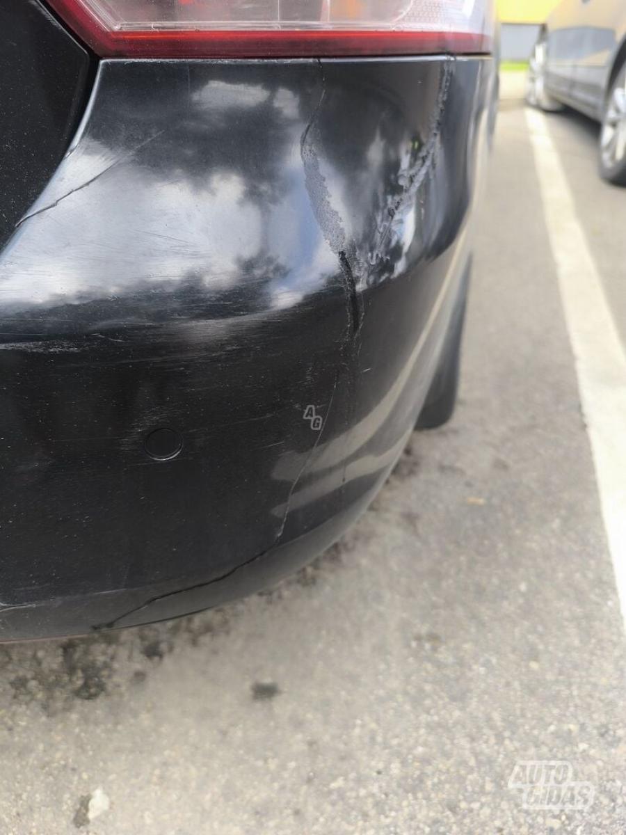Black Volkswagen Golf 2008 in Vilnius, with an engine capacity of 2.00 L and mileage of 347 thousand km for 1650 €, photo 15 on AUTOMOTO.COM.LV
