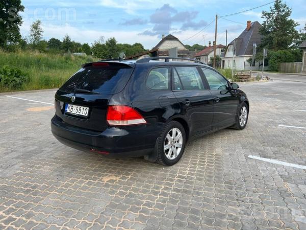 Melns Volkswagen Golf 2008 Ludza, ar dzinēja tilpumu 1.90 L un nobraukumu 367 tūkst. km par 1750 €, foto 3 vietnē AUTOMOTO.COM.LV
