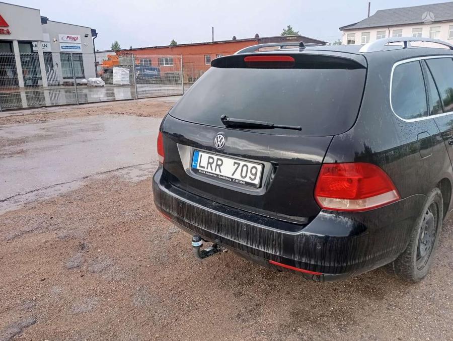 Melns Volkswagen Golf 2008 Ukmergė, ar dzinēja tilpumu 1.90 L un nobraukumu 294 tūkst. km par 750 €, foto 5 vietnē AUTOMOTO.COM.LV
