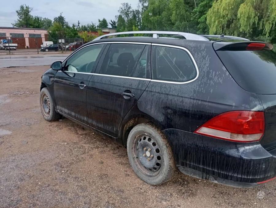 Melns Volkswagen Golf 2008 Ukmergė, ar dzinēja tilpumu 1.90 L un nobraukumu 294 tūkst. km par 750 €, foto 6 vietnē AUTOMOTO.COM.LV