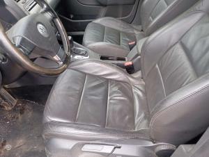 Melns Volkswagen Golf 2008 Ukmergė, ar dzinēja tilpumu 1.90 L un nobraukumu 294 tūkst. km par 750 €, foto 9 vietnē AUTOMOTO.COM.LV