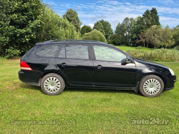 Black Volkswagen Golf 2008 in Jogeva, with an engine capacity of 1.90 L and mileage of 322 thousand km for 1900 €, photo 1 on AUTOMOTO.COM.LV