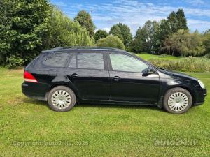 Melns Volkswagen Golf 2008 Jegeva, ar dzinēja tilpumu 1.90 L un nobraukumu 322 tūkst. km par 1900 €, foto  vietnē AUTOMOTO.COM.LV