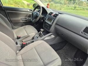 Melns Volkswagen Golf 2008 Jegeva, ar dzinēja tilpumu 1.90 L un nobraukumu 322 tūkst. km par 1900 €, foto 5 vietnē AUTOMOTO.COM.LV