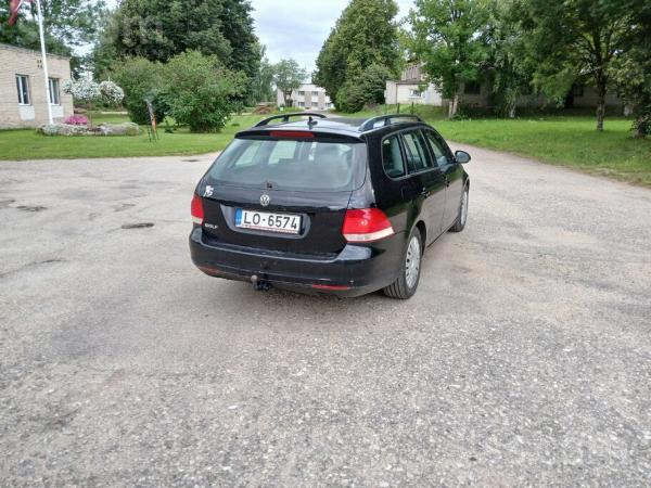 Black Volkswagen Golf 2008 in Valmiera, with an engine capacity of 1.90 L and mileage of 405 thousand km for 1950 €, photo 3 on AUTOMOTO.COM.LV