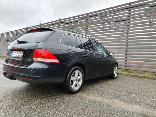 Black Volkswagen Golf 2008 in Riga, with an engine capacity of 1.90 L and mileage of 239 thousand km for 3717 €, photo 3 on AUTOMOTO.COM.LV