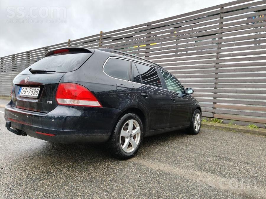 Melns Volkswagen Golf 2008 Rīga, ar dzinēja tilpumu 1.90 L un nobraukumu 239 tūkst. km par 3717 €, foto 4 vietnē AUTOMOTO.COM.LV