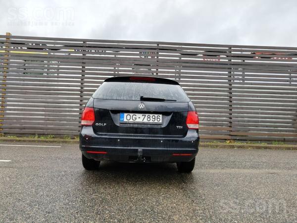 Black Volkswagen Golf 2008 in Riga, with an engine capacity of 1.90 L and mileage of 239 thousand km for 3717 €, photo 4 on AUTOMOTO.COM.LV