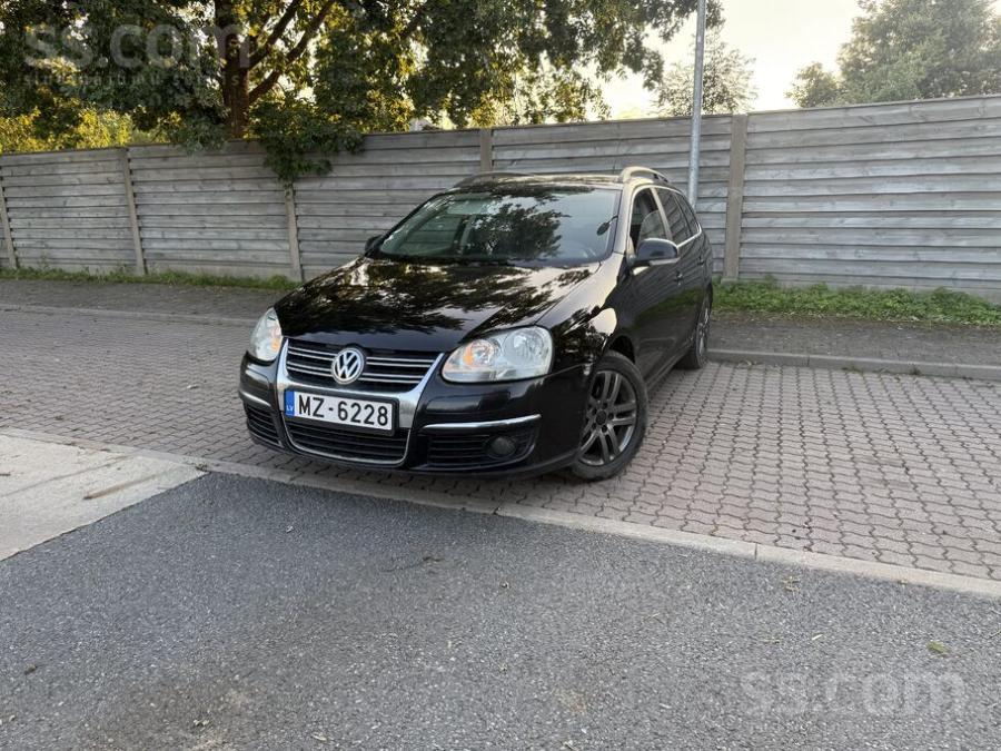 Melns Volkswagen Golf 2008 Jelgava, ar dzinēja tilpumu 1.90 L un nobraukumu 0 tūkst. km par 1900 €, foto 1 vietnē AUTOMOTO.COM.LV