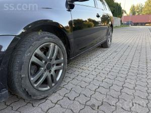 Melns Volkswagen Golf 2008 Jelgava, ar dzinēja tilpumu 1.90 L un nobraukumu 0 tūkst. km par 1900 €, foto 6 vietnē AUTOMOTO.COM.LV