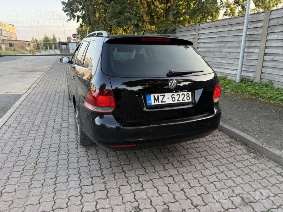 Melns Volkswagen Golf 2008 Jelgava, ar dzinēja tilpumu 1.90 L un nobraukumu 0 tūkst. km par 1900 €, foto 8 vietnē AUTOMOTO.COM.LV