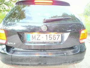 Melns Volkswagen Golf 2008 Cēsis, ar dzinēja tilpumu 1.90 L un nobraukumu 305 tūkst. km par 1100 €, foto 5 vietnē AUTOMOTO.COM.LV