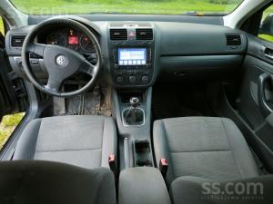 Melns Volkswagen Golf 2008 Cēsis, ar dzinēja tilpumu 1.90 L un nobraukumu 305 tūkst. km par 1100 €, foto 9 vietnē AUTOMOTO.COM.LV