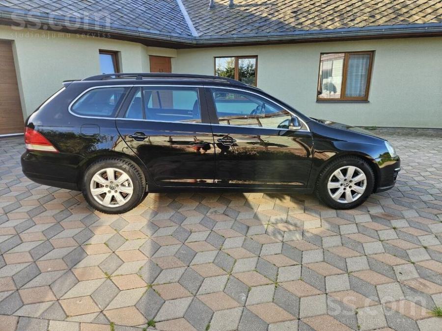 Black Volkswagen Golf 2008 in Talsi, with an engine capacity of 2.00 L and mileage of 306 thousand km for 2599 €, photo 6 on AUTOMOTO.COM.LV