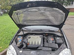 Melns Volkswagen Golf 2008 Rīga, ar dzinēja tilpumu 1.90 L un nobraukumu 282 tūkst. km par 2500 €, foto 4 vietnē AUTOMOTO.COM.LV