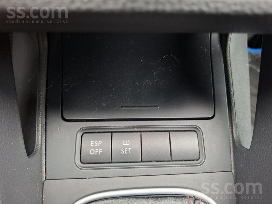 Melns Volkswagen Golf 2008 Rīga, ar dzinēja tilpumu 1.90 L un nobraukumu 282 tūkst. km par 2500 €, foto 6 vietnē AUTOMOTO.COM.LV