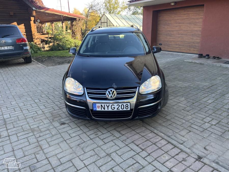 Melns Volkswagen Golf 2008 Šauļi, ar dzinēja tilpumu 1.90 L un nobraukumu 310 tūkst. km par 2350 €, foto 4 vietnē AUTOMOTO.COM.LV