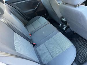 Melns Volkswagen Golf 2008 Šauļi, ar dzinēja tilpumu 1.90 L un nobraukumu 310 tūkst. km par 2350 €, foto 11 vietnē AUTOMOTO.COM.LV