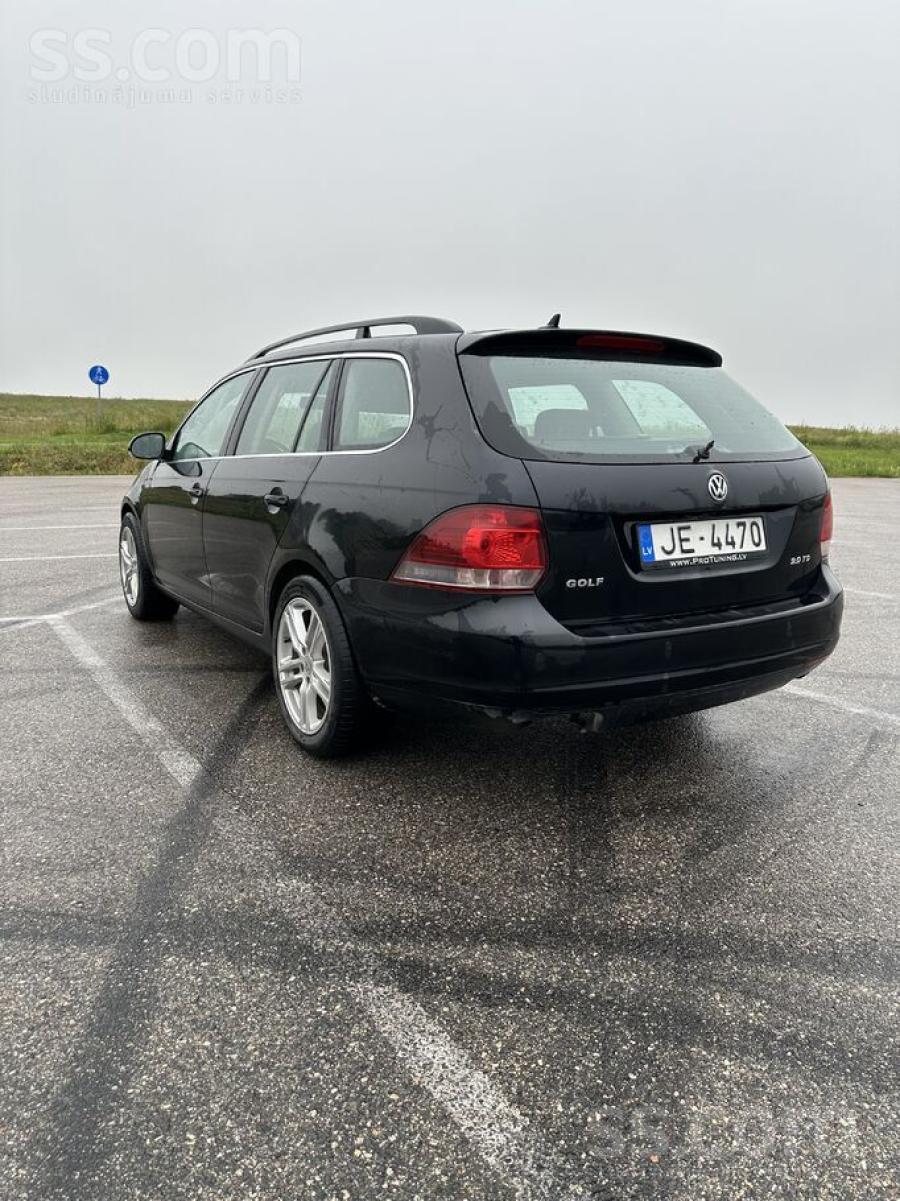 Black Volkswagen Golf 2009 in Cesis, with an engine capacity of 2.00 L and mileage of 423 thousand km for 2795 €, photo 3 on AUTOMOTO.COM.LV