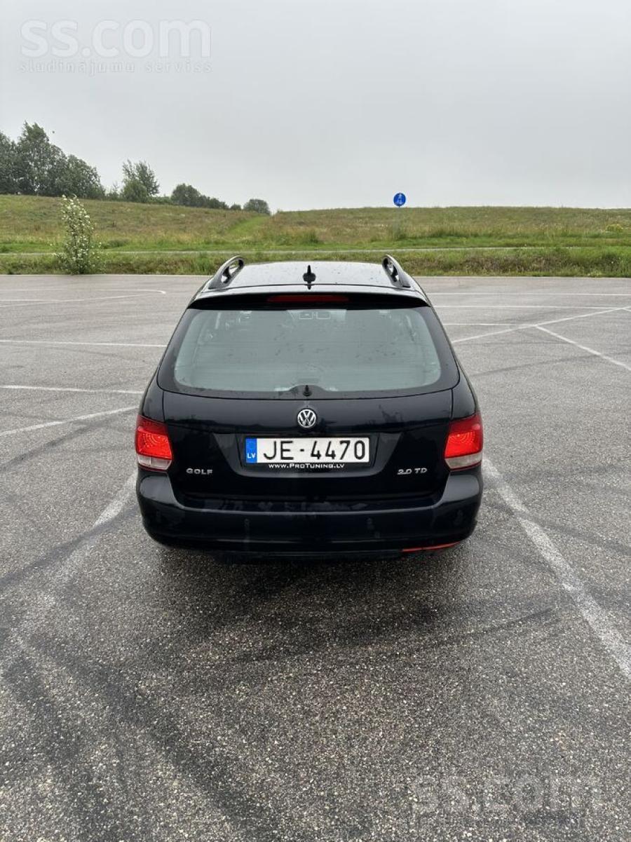 Black Volkswagen Golf 2009 in Cesis, with an engine capacity of 2.00 L and mileage of 423 thousand km for 2795 €, photo 6 on AUTOMOTO.COM.LV