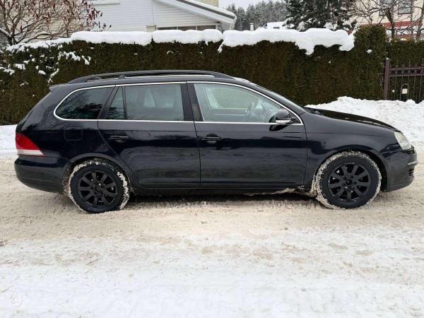 Melns Volkswagen Golf 2009 Viļņa, ar dzinēja tilpumu 2.00 L un nobraukumu 221 tūkst. km par 2450 €, foto 6 vietnē AUTOMOTO.COM.LV