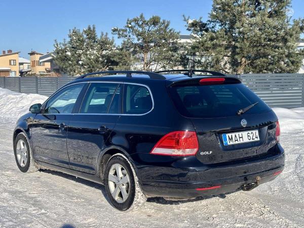 Black Volkswagen Golf 2009 in Vilnius, with an engine capacity of 1.39 L and mileage of 240 thousand km for 2700 €, photo 5 on AUTOMOTO.COM.LV