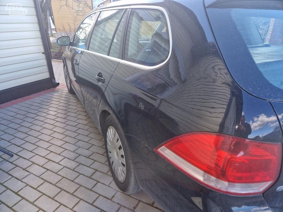 Black Volkswagen Golf 2009 in Marijampole, with an engine capacity of 1.90 L and mileage of 270 thousand km for 1900 €, photo 4 on AUTOMOTO.COM.LV