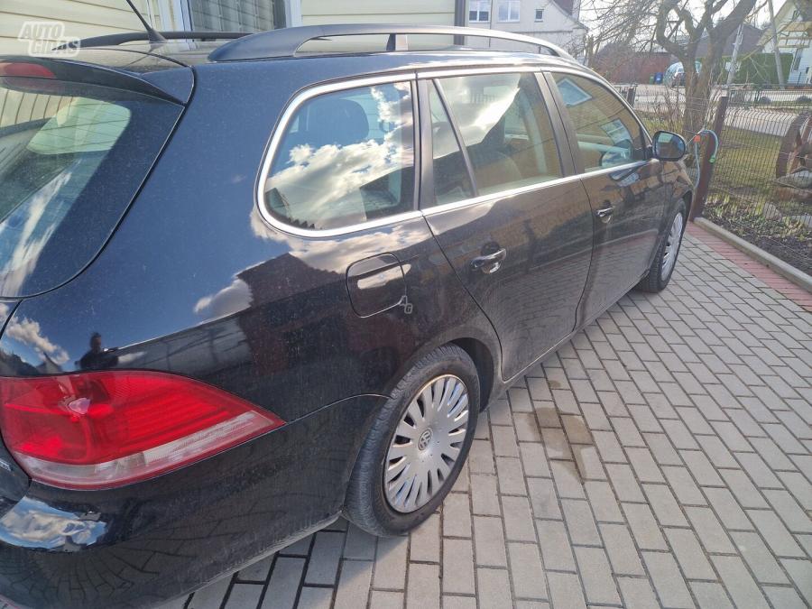 Black Volkswagen Golf 2009 in Marijampole, with an engine capacity of 1.90 L and mileage of 270 thousand km for 1900 €, photo 6 on AUTOMOTO.COM.LV