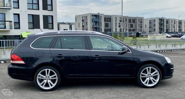 Black Volkswagen Golf 2009 in Vilnius, with an engine capacity of 1.40 L and mileage of 243 thousand km for 1900 €, photo 6 on AUTOMOTO.COM.LV