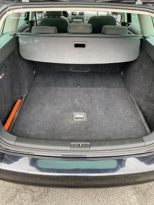 Black Volkswagen Golf 2009 in Vilnius, with an engine capacity of 1.40 L and mileage of 243 thousand km for 1900 €, photo 13 on AUTOMOTO.COM.LV