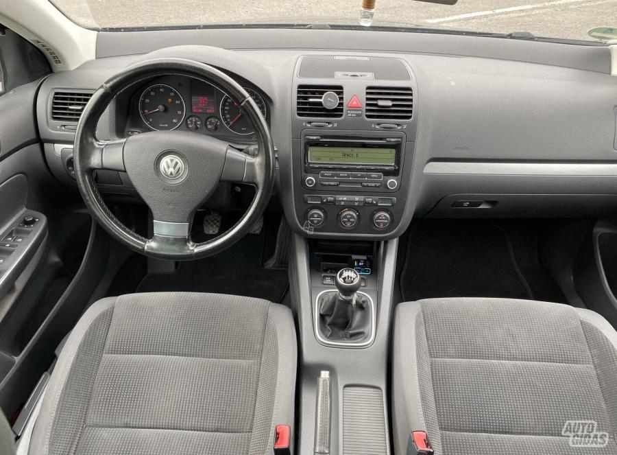 Black Volkswagen Golf 2009 in Vilnius, with an engine capacity of 1.40 L and mileage of 243 thousand km for 1900 €, photo 22 on AUTOMOTO.COM.LV