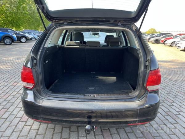 Black Volkswagen Golf 2009 in Talsi, with an engine capacity of 1.90 L and mileage of 250 thousand km for 3300 €, photo 7 on AUTOMOTO.COM.LV