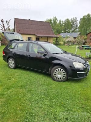 Black Volkswagen Golf 2009 in Riga, with an engine capacity of 1.90 L and mileage of 311 thousand km for 1800 €, photo 4 on AUTOMOTO.COM.LV