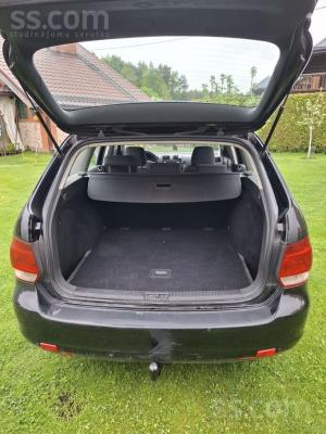 Black Volkswagen Golf 2009 in Riga, with an engine capacity of 1.90 L and mileage of 311 thousand km for 1800 €, photo 6 on AUTOMOTO.COM.LV