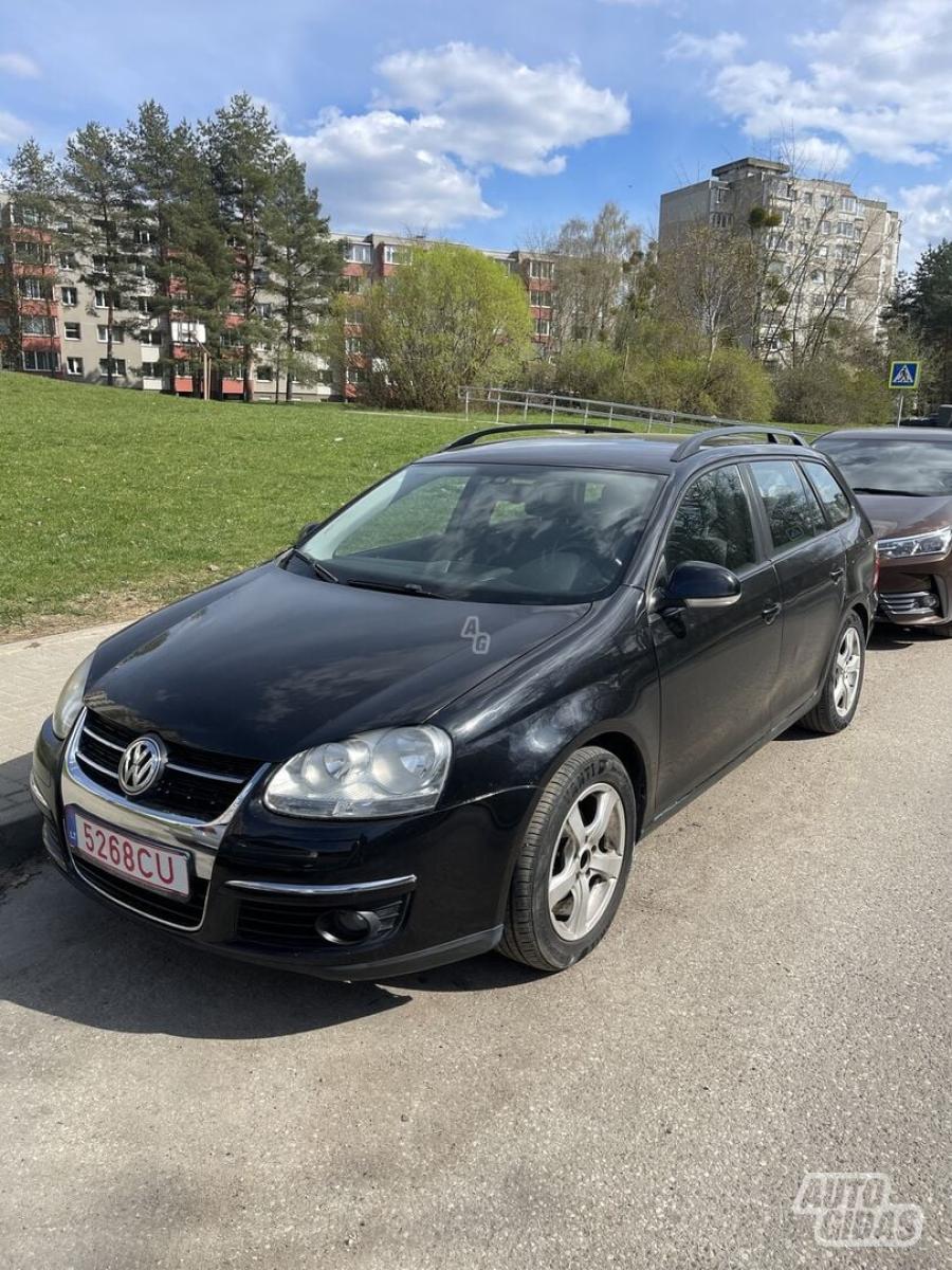 Black Volkswagen Golf 2009 in Kaunas, with an engine capacity of 1.90 L and mileage of 310 thousand km for 1599 €, photo 1 on AUTOMOTO.COM.LV
