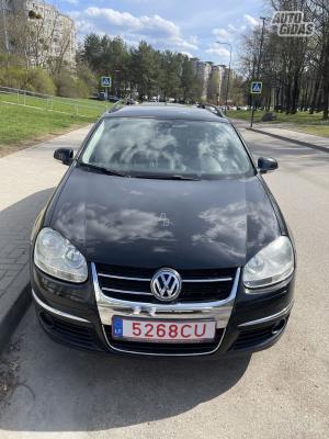Black Volkswagen Golf 2009 in Kaunas, with an engine capacity of 1.90 L and mileage of 310 thousand km for 1599 €, photo 6 on AUTOMOTO.COM.LV