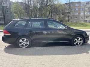 Black Volkswagen Golf 2009 in Kaunas, with an engine capacity of 1.90 L and mileage of 310 thousand km for 1599 €, photo 7 on AUTOMOTO.COM.LV