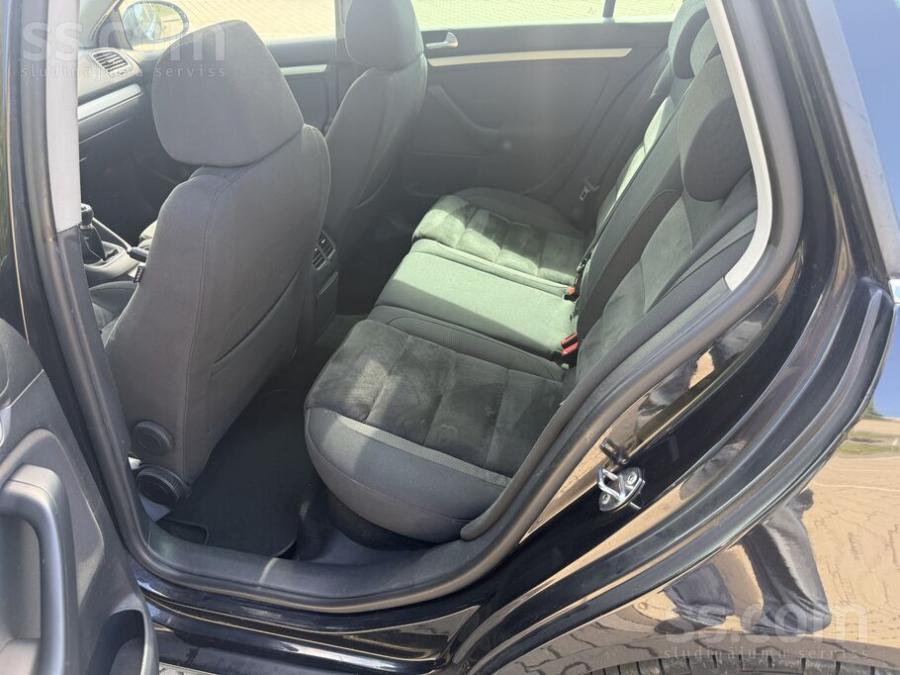 Melns Volkswagen Golf 2009 Saldus, ar dzinēja tilpumu 2.00 L un nobraukumu 311 tūkst. km par 4590 €, foto 11 vietnē AUTOMOTO.COM.LV
