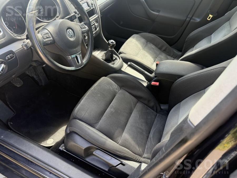 Melns Volkswagen Golf 2009 Saldus, ar dzinēja tilpumu 2.00 L un nobraukumu 311 tūkst. km par 4590 €, foto 14 vietnē AUTOMOTO.COM.LV
