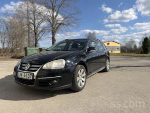 Black Volkswagen Golf 2009 in Cesis, with an engine capacity of 1.90 L and mileage of 323 thousand km for 1700 €, photo 3 on AUTOMOTO.COM.LV