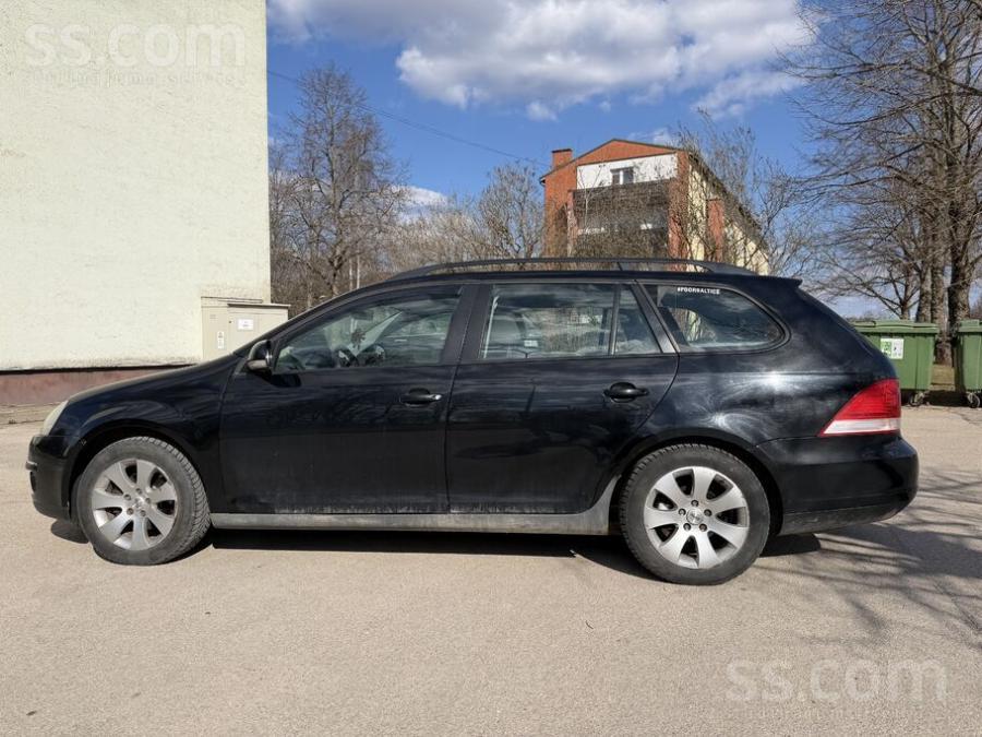 Black Volkswagen Golf 2009 in Cesis, with an engine capacity of 1.90 L and mileage of 323 thousand km for 1700 €, photo 8 on AUTOMOTO.COM.LV