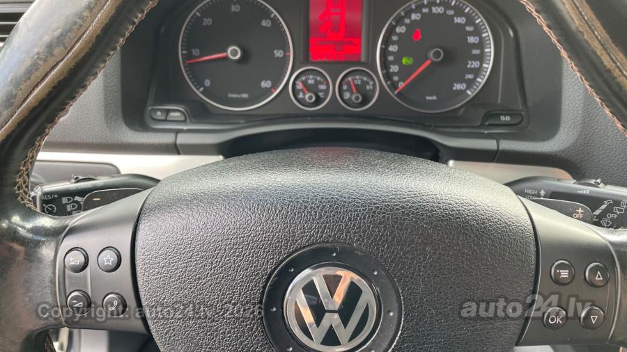 Melns Volkswagen Golf 2009 Tallina, ar dzinēja tilpumu 2.00 L un nobraukumu 246 tūkst. km par 5999 €, foto 10 vietnē AUTOMOTO.COM.LV