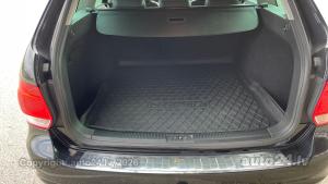 Melns Volkswagen Golf 2009 Tallina, ar dzinēja tilpumu 2.00 L un nobraukumu 246 tūkst. km par 5999 €, foto 16 vietnē AUTOMOTO.COM.LV
