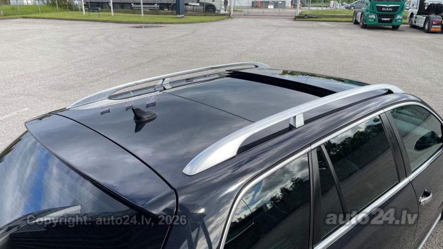 Melns Volkswagen Golf 2009 Tallina, ar dzinēja tilpumu 2.00 L un nobraukumu 246 tūkst. km par 5999 €, foto 17 vietnē AUTOMOTO.COM.LV