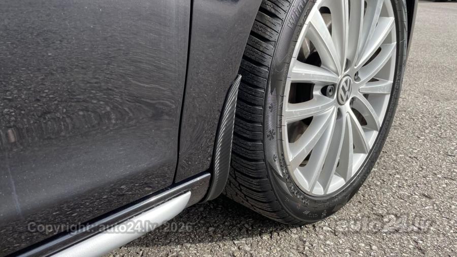 Melns Volkswagen Golf 2009 Tallina, ar dzinēja tilpumu 2.00 L un nobraukumu 246 tūkst. km par 5999 €, foto 18 vietnē AUTOMOTO.COM.LV
