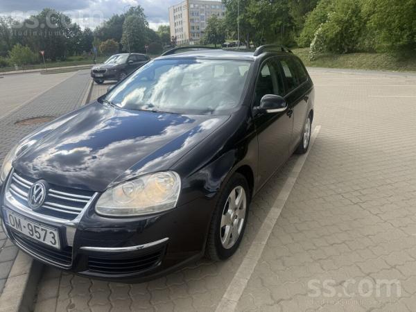 Black Volkswagen Golf 2009 in Saldus, with an engine capacity of 1.60 L and mileage of 297 thousand km for 3590 €, photo 2 on AUTOMOTO.COM.LV