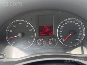 Black Volkswagen Golf 2009 in Saldus, with an engine capacity of 1.60 L and mileage of 297 thousand km for 3590 €, photo 19 on AUTOMOTO.COM.LV