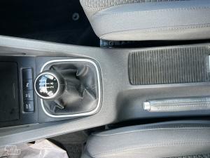 Melns Volkswagen Golf 2009 Marijampole, ar dzinēja tilpumu 1.90 L un nobraukumu 262 tūkst. km par 1950 €, foto 13 vietnē AUTOMOTO.COM.LV